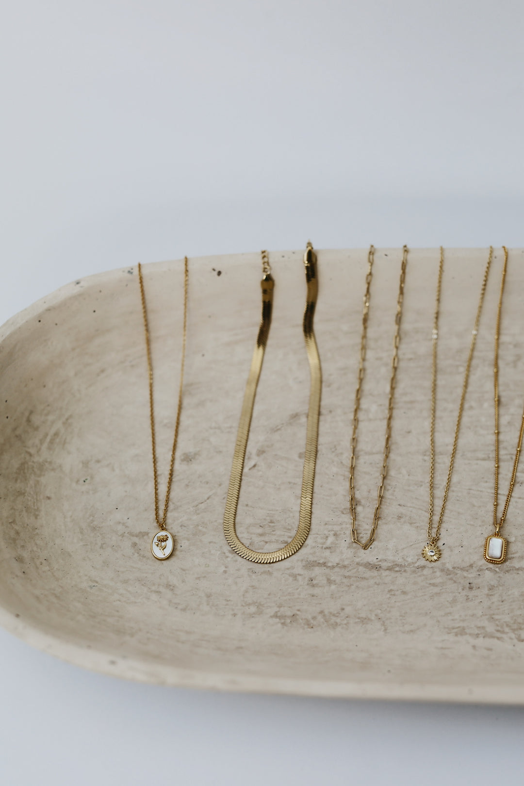 Benefits of Handmade vs. Machine Made Jewelry – Darling & Divine